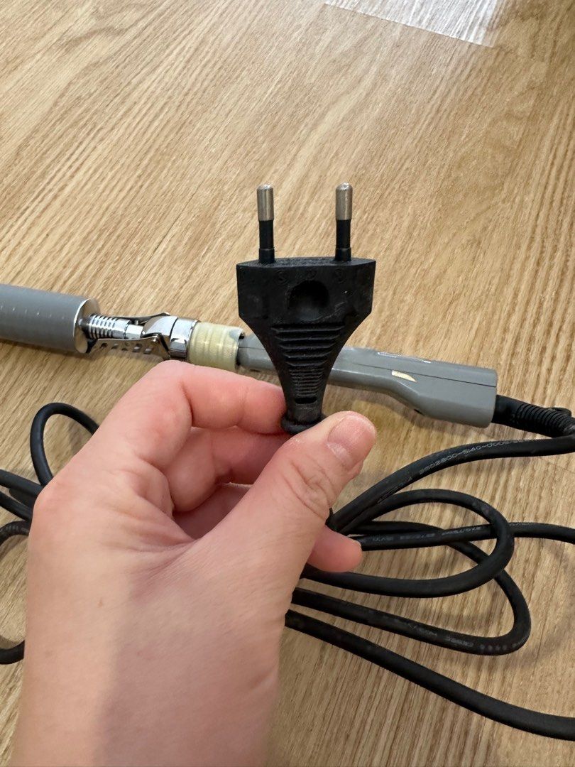 Vortex Hair Curler, Beauty & Personal Care, Hair on Carousell