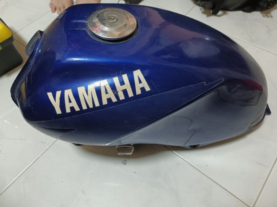 Yamaha YBR 125 Tank, Motorcycles, Motorcycle Accessories on Carousell