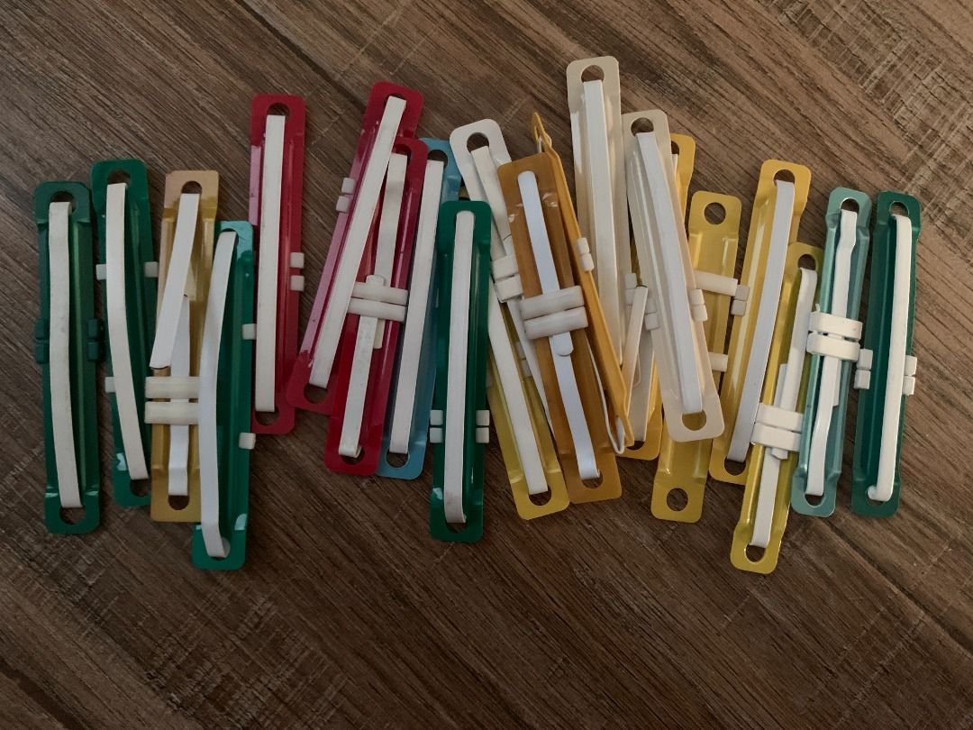 [01] bundle: fasteners + paperclips, Hobbies & Toys, Stationary & Craft ...