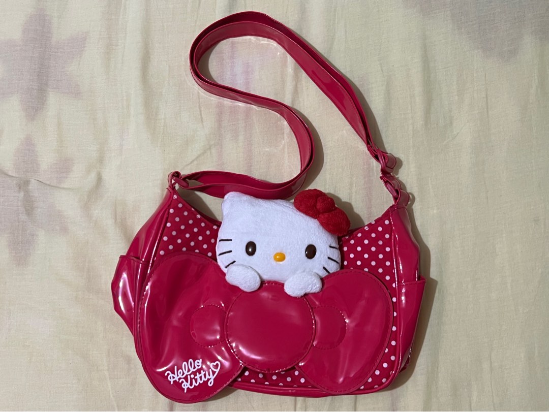 AUTHENTIC Sanrio Hello Kitty Shoulder Bag (Price Negotiable), Women's ...