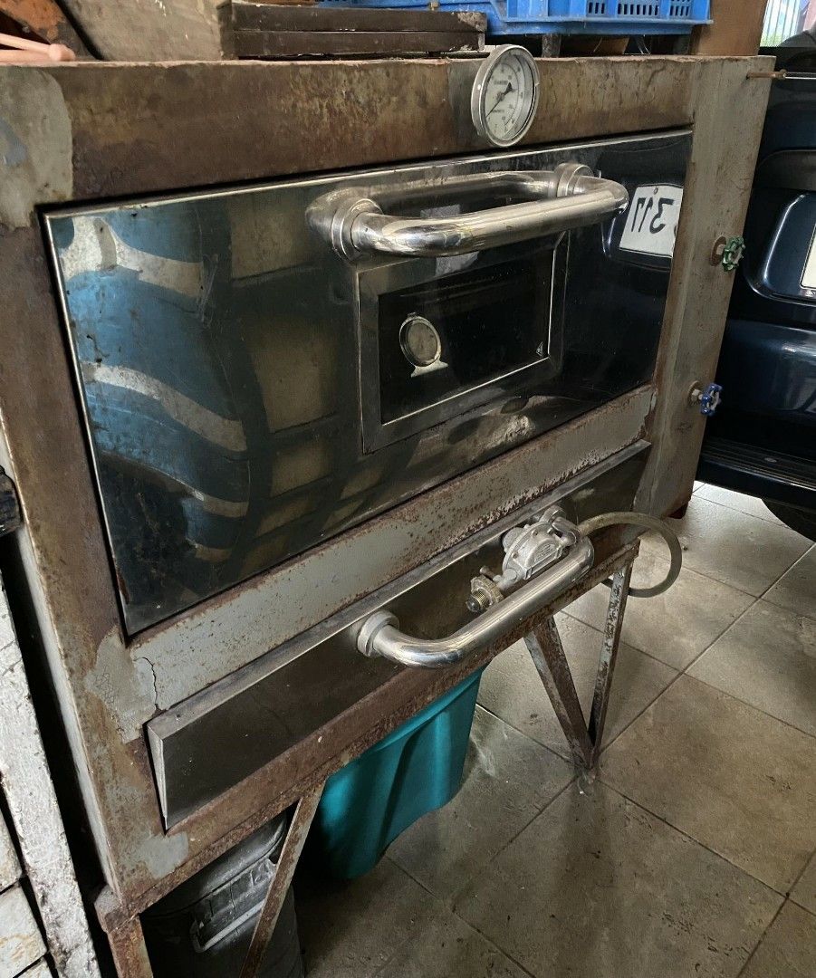 Big Oven, Furniture & Home Living, Kitchenware & Tableware, Bakeware on ...