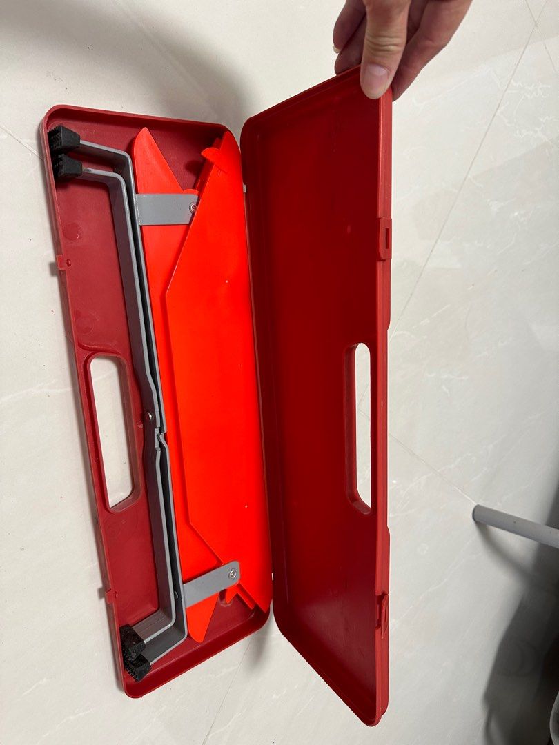 Breakdown triangle signage, Everything Else on Carousell