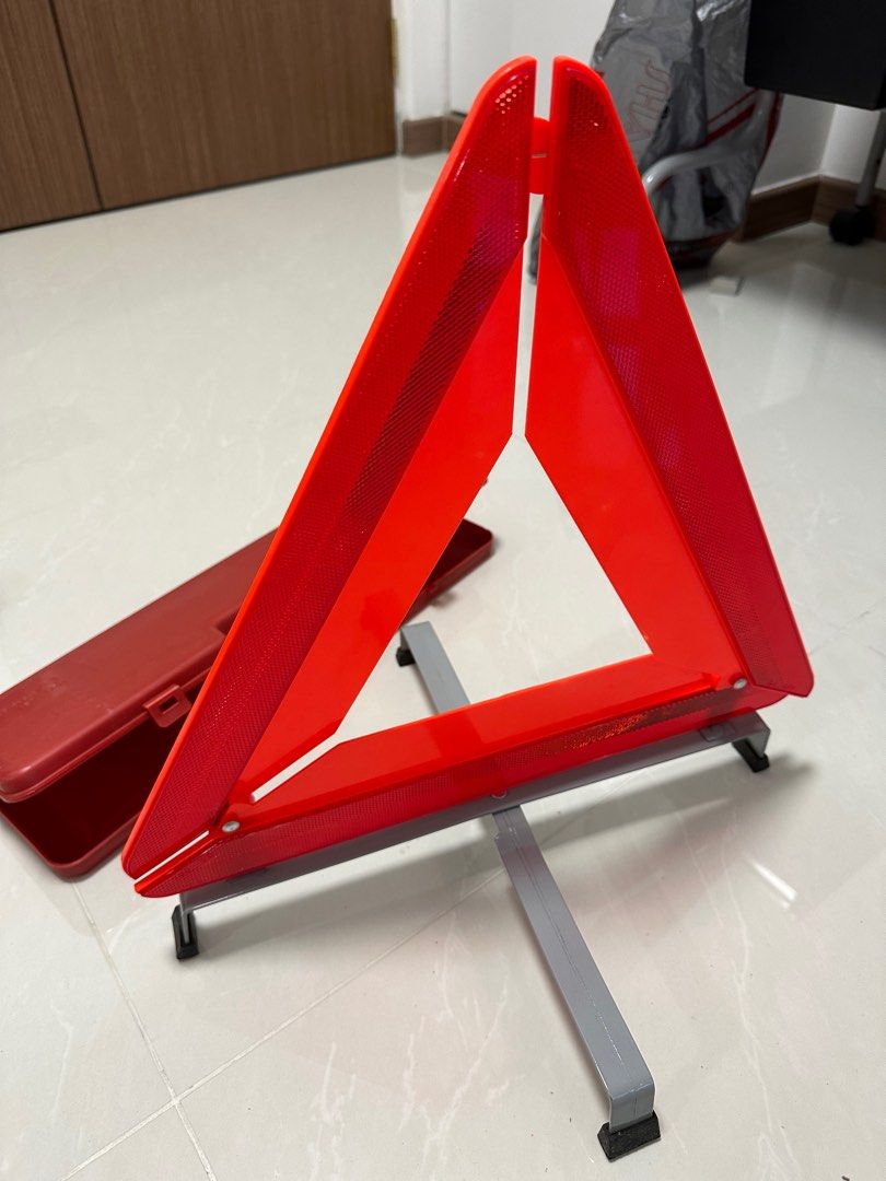 Breakdown triangle signage, Everything Else on Carousell