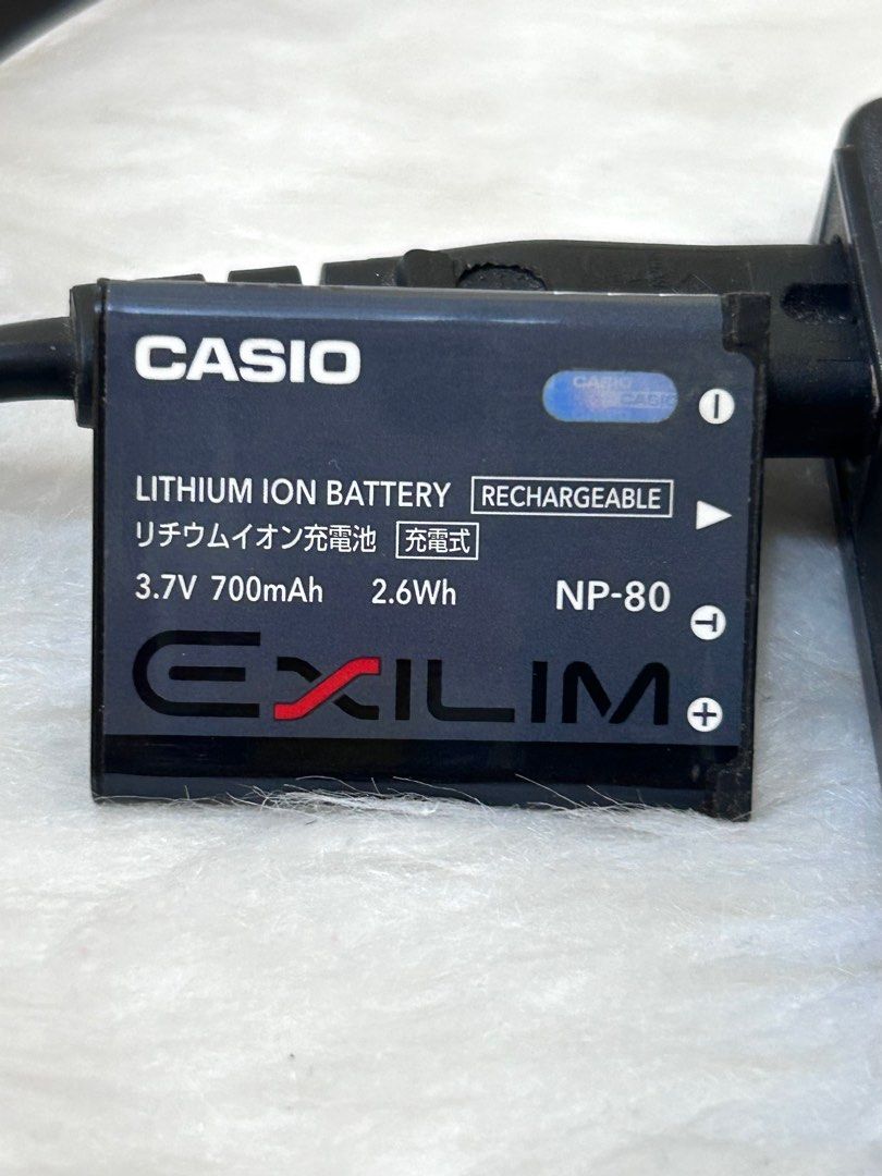 Casio Exilim Battery and Charger, Photography, Cameras on Carousell