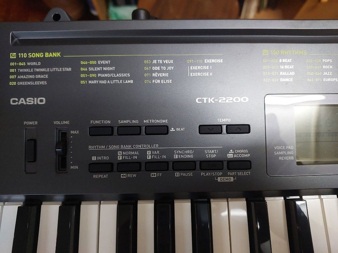 Casio keyboard CTK-2200, Hobbies & Toys, Music & Media, Musical ...