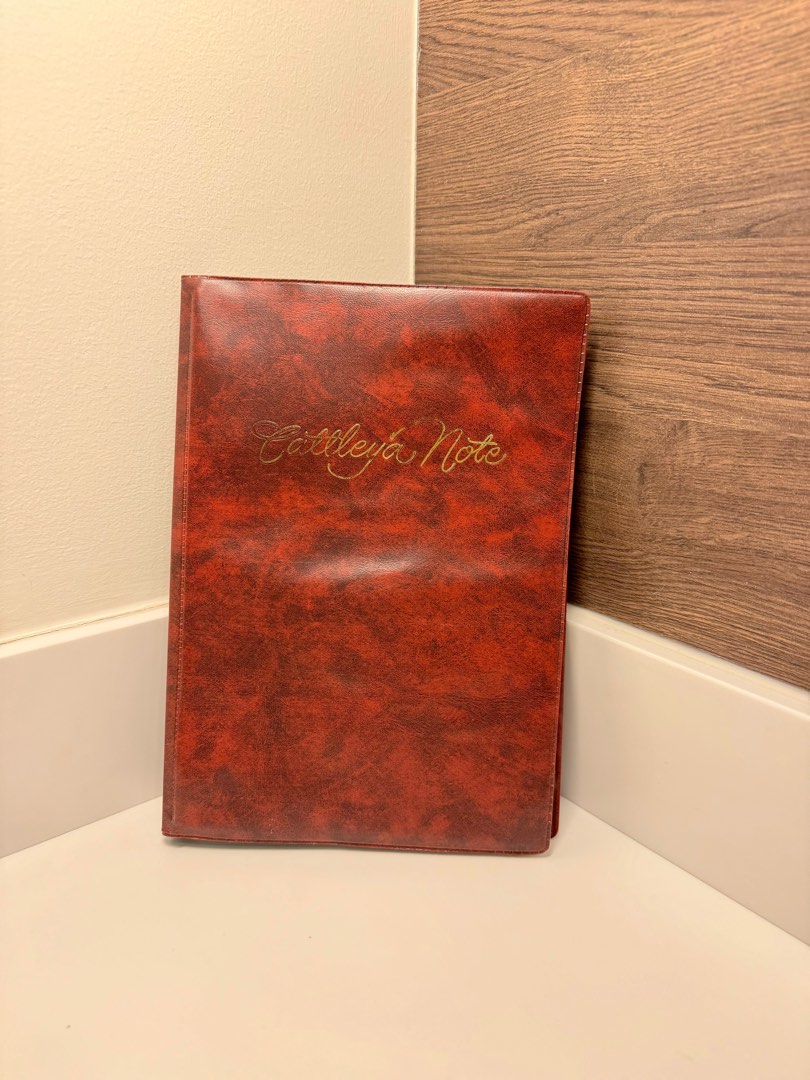 Cattleya Notebook Fillers with free book covers, Hobbies & Toys ...