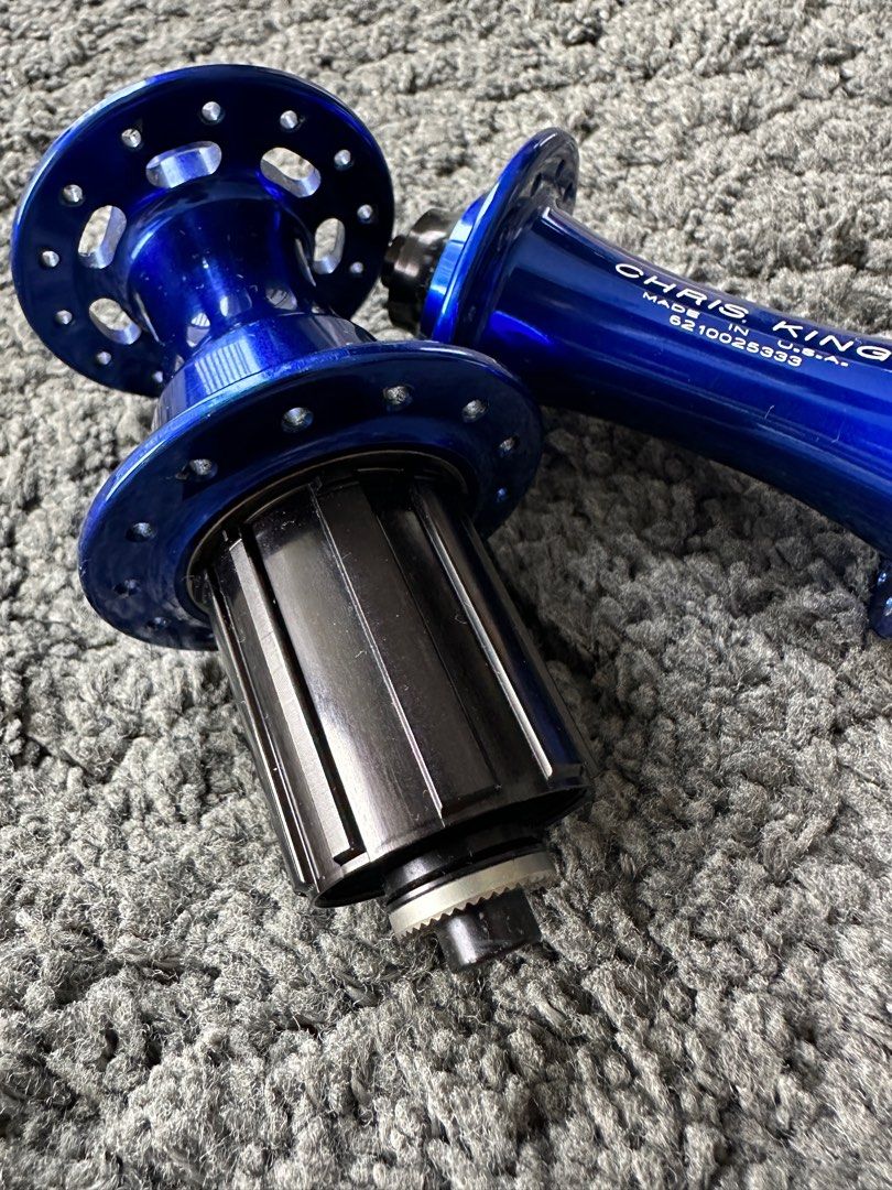 CHRIS KING R45 hub set front+rear rim brake navy blue, Sports Equipment ...
