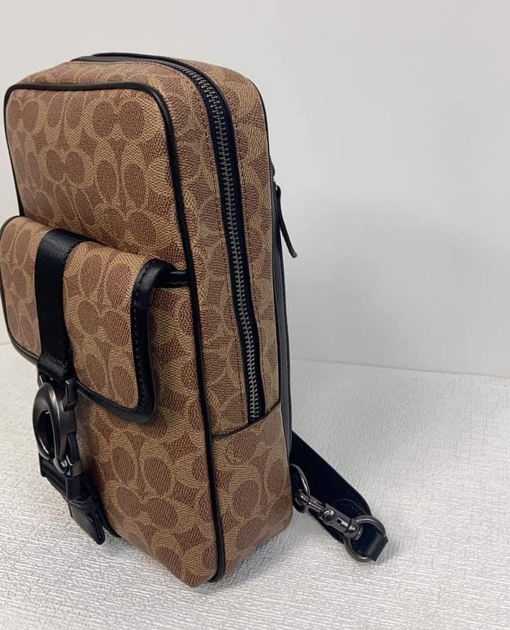 Coach Beck Pack In Signature Canvas, Men's Fashion, Bags, Backpacks on ...