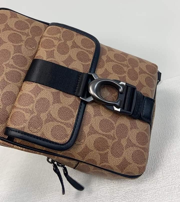 Coach Beck Pack In Signature Canvas, Men's Fashion, Bags, Backpacks on ...