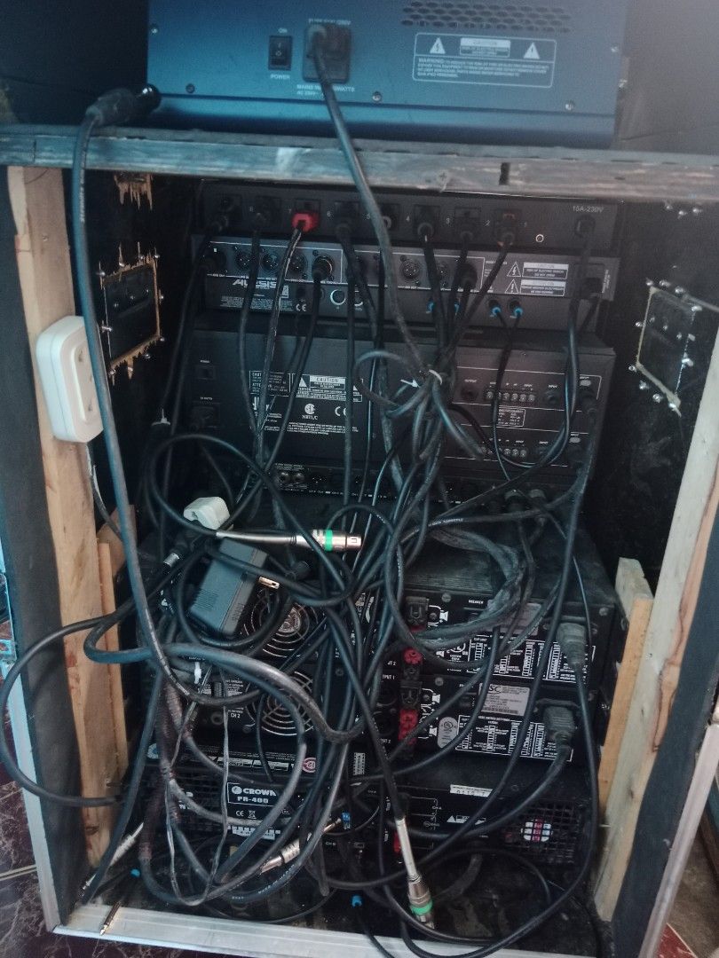 Complete set of amplifiers and mixers, Audio, Soundbars, Speakers ...