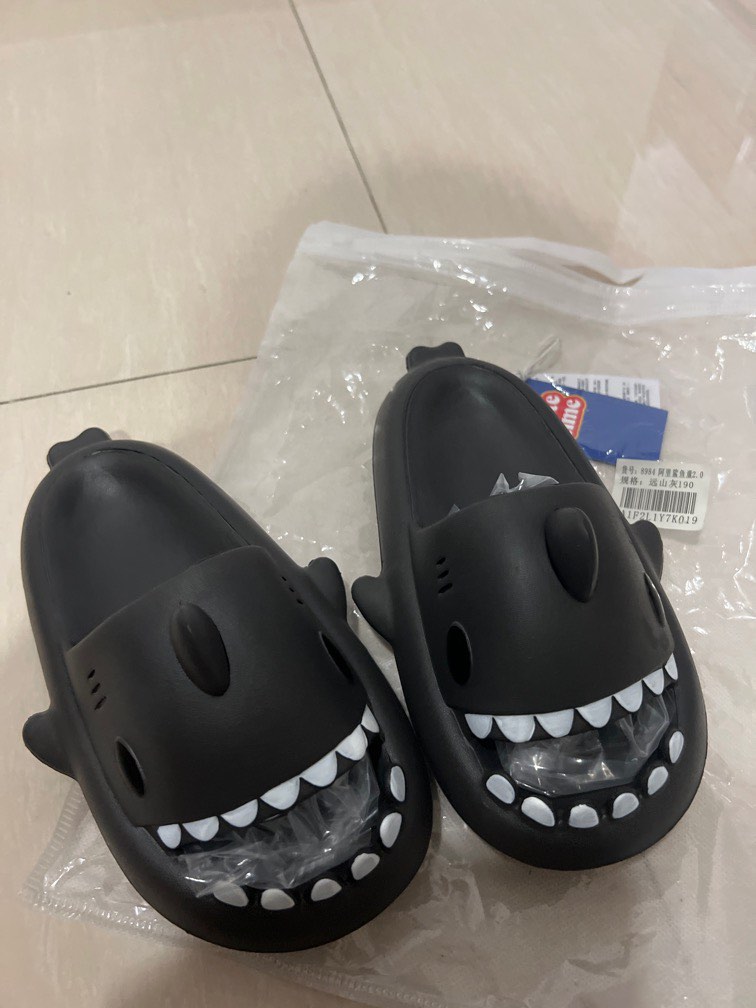 Dary Grey Shark Slippers, Babies & Kids, Babies & Kids Fashion on Carousell