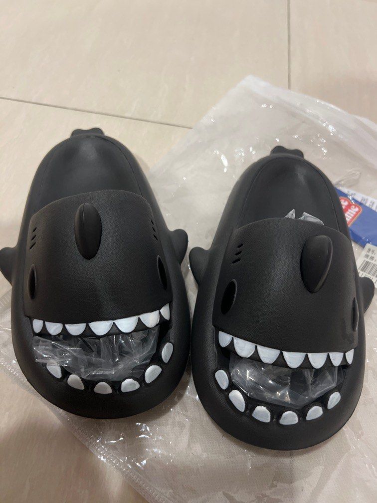 Dary Grey Shark Slippers, Babies & Kids, Babies & Kids Fashion on Carousell