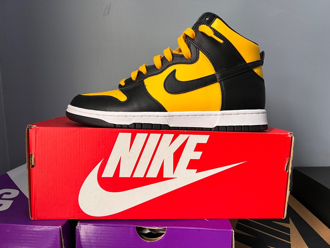 Dunk high bruce lee, Men's Fashion, Footwear, Sneakers on Carousell