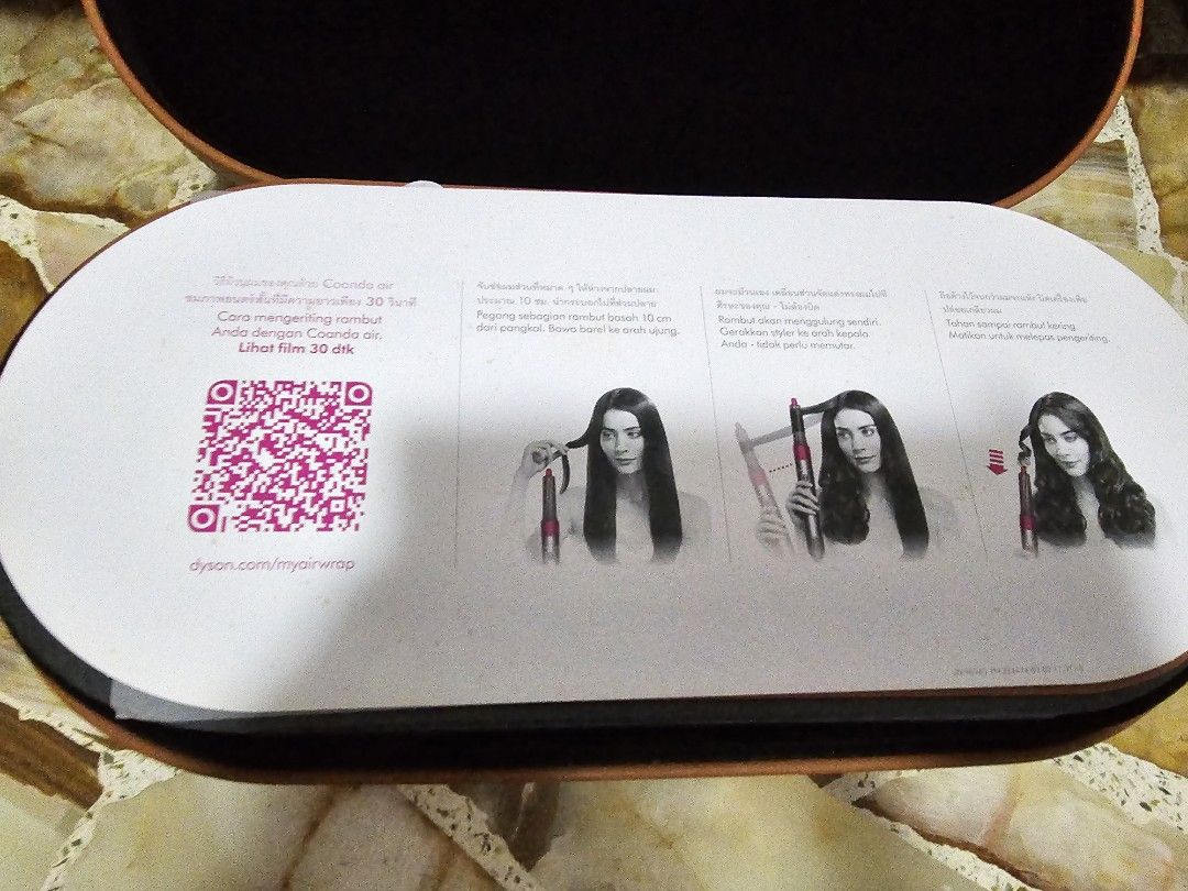 Dyson HS01 Airwrap (Pink), Beauty & Personal Care, Hair on Carousell