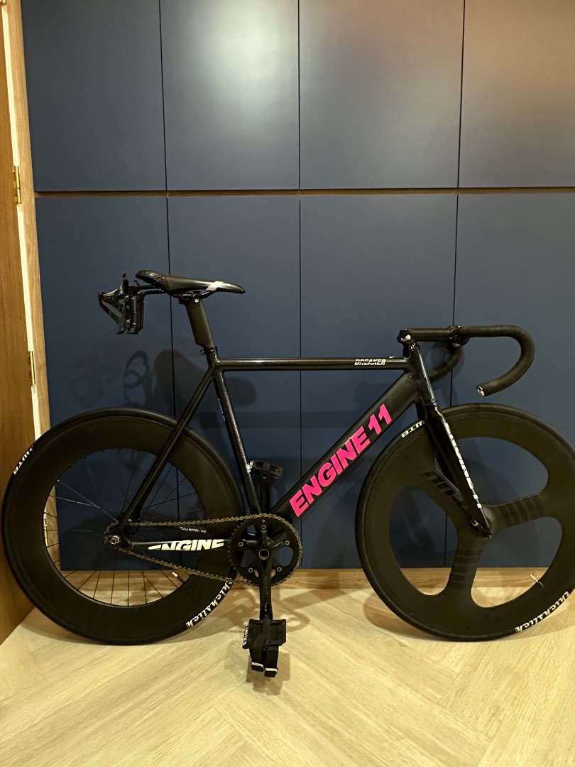 Engine 11 fixed gear, Sports Equipment, Bicycles & Parts, Bicycles on ...