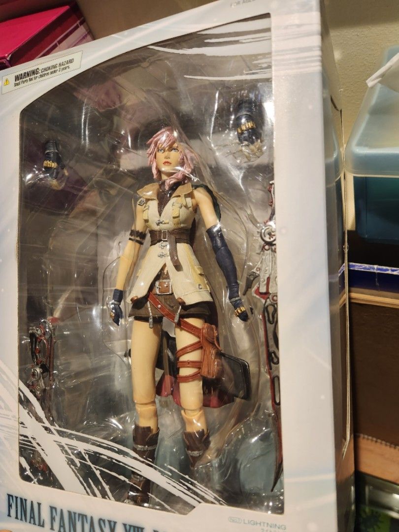 Final Fantasy XIII Lightning Figurine, Hobbies & Toys, Memorabilia ...