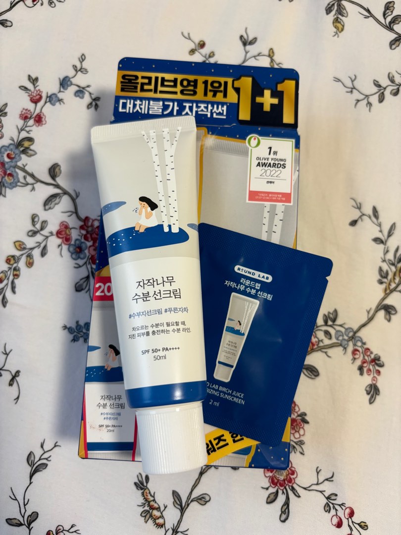 [FREE TRACKED MAIL] Round Lab Birch Moisturizing Sunscreen SPF 50+, PA ...