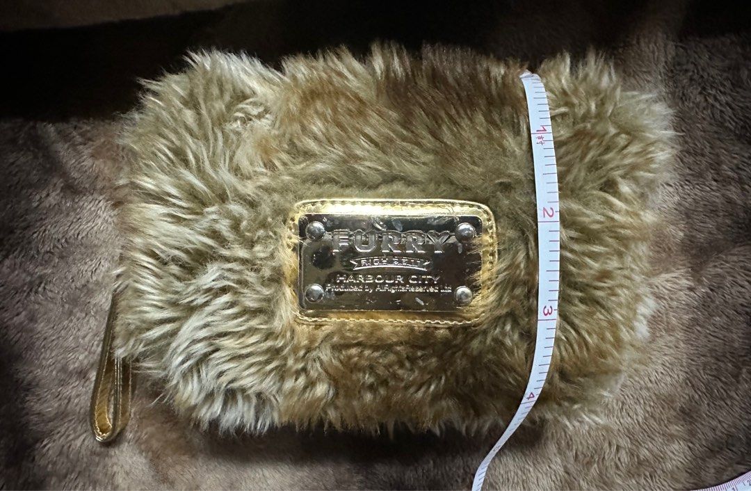 FURRY harbour city pouch, Women's Fashion, Bags & Wallets, Purses ...