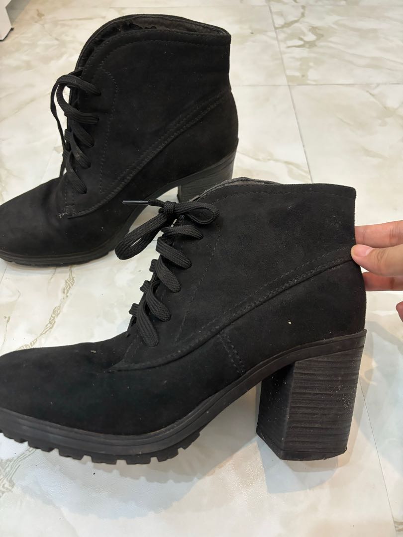 Gibi Boots, Women's Fashion, Footwear, Boots on Carousell