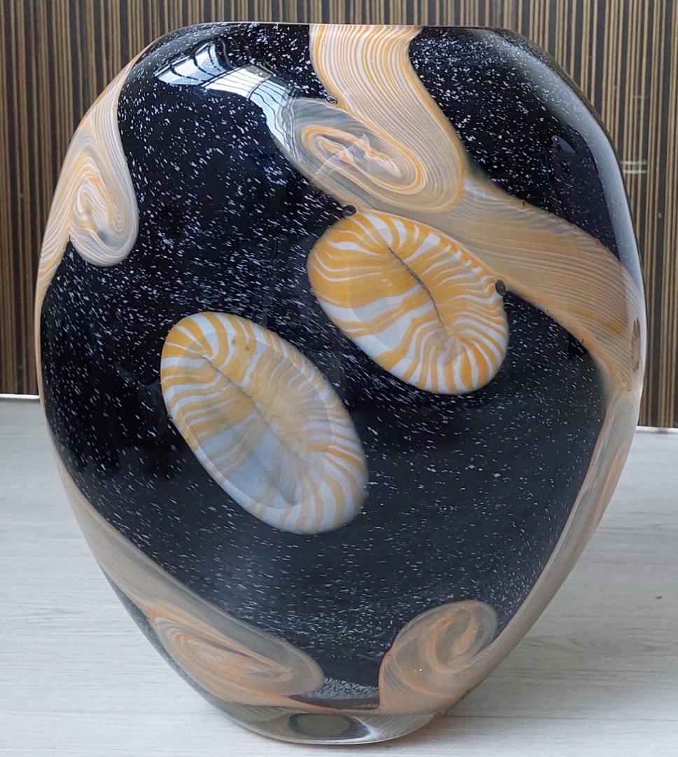 Handmade Australian Cosmos design Glass Vase, Furniture & Home Living ...