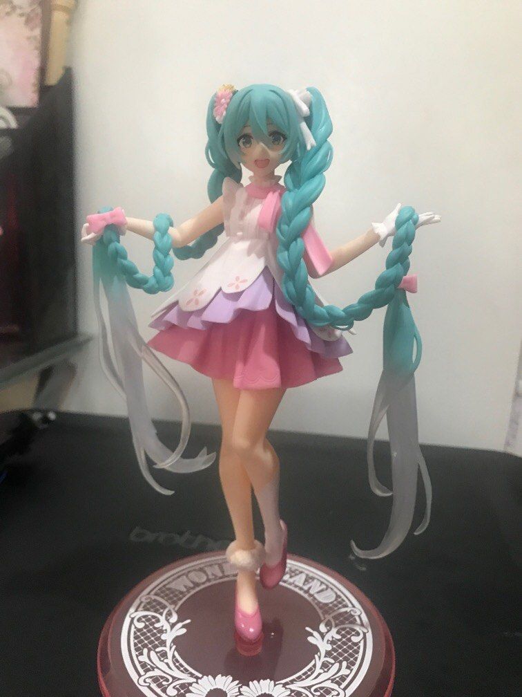 Hatsune Miku Wonderland Ver Hobbies Toys Toys Games On Carousell