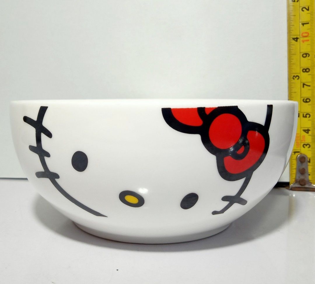 HELLO KITTY BOWLS Ceramic SANRIO, Furniture & Home Living, Kitchenware ...