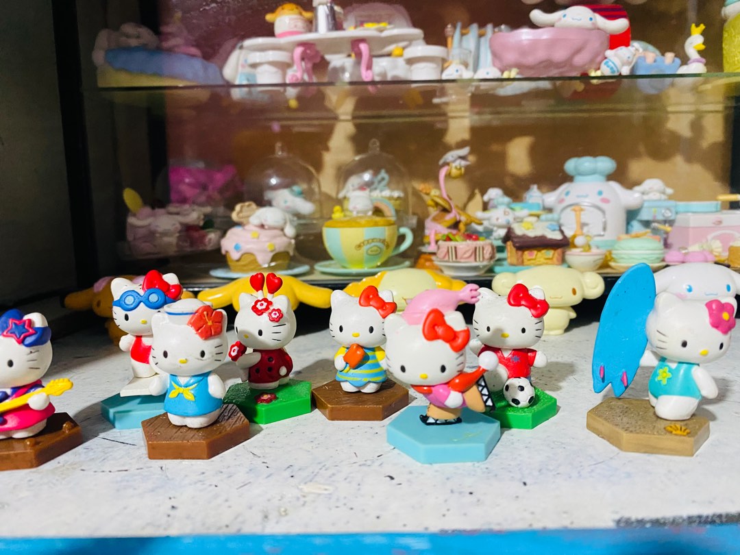 Hello kitty figure set vynyl sanrio 8pcs, Hobbies & Toys, Toys & Games ...