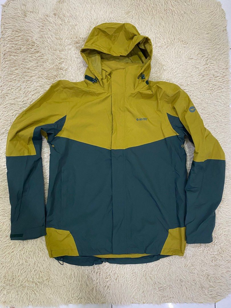 Hitec temuco gopcore jacket, Men's Fashion, Activewear on Carousell