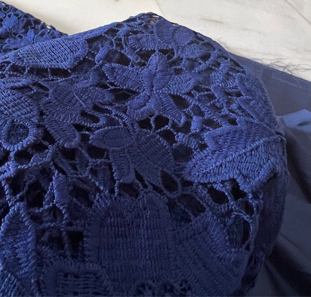 Kain Ela Prada Lace - Biru, Women's Fashion, Muslimah Fashion ...