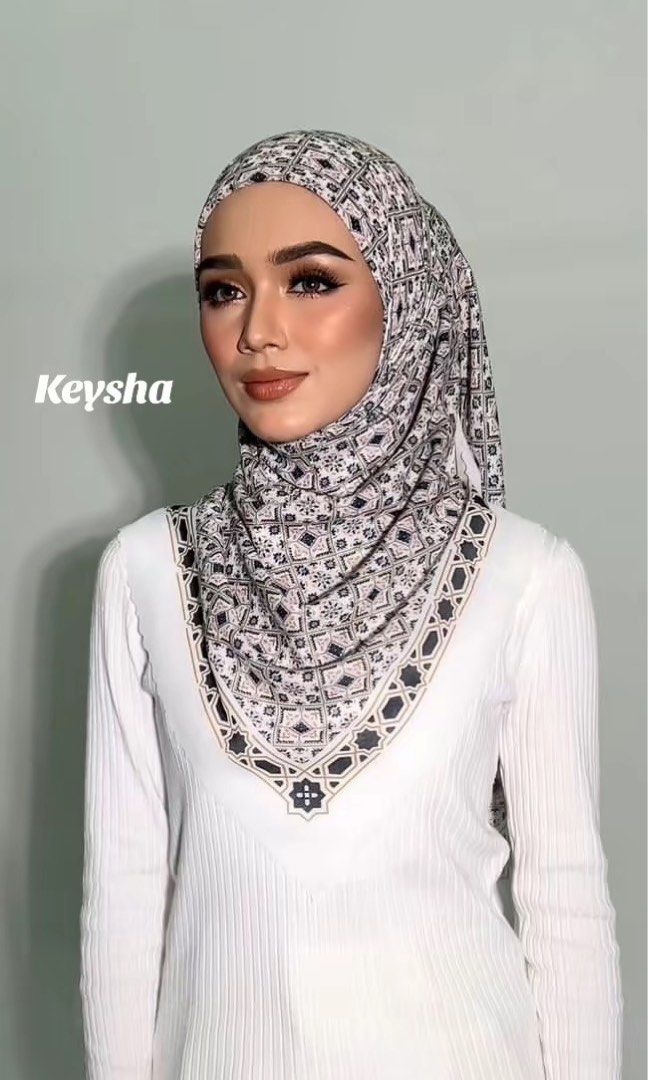 Keysha Shawlpublika, Women's Fashion, Muslimah Fashion, Hijabs on Carousell