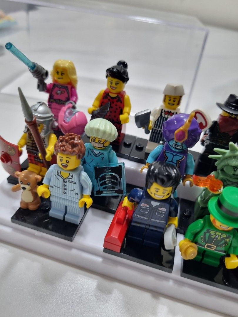 Lego Minifigures Series 6 (full set inclusive display case), Hobbies ...
