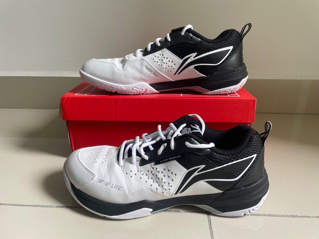 Li-Ning DF 01 Lite, Sports Equipment, Sports & Games, Racket & Ball ...