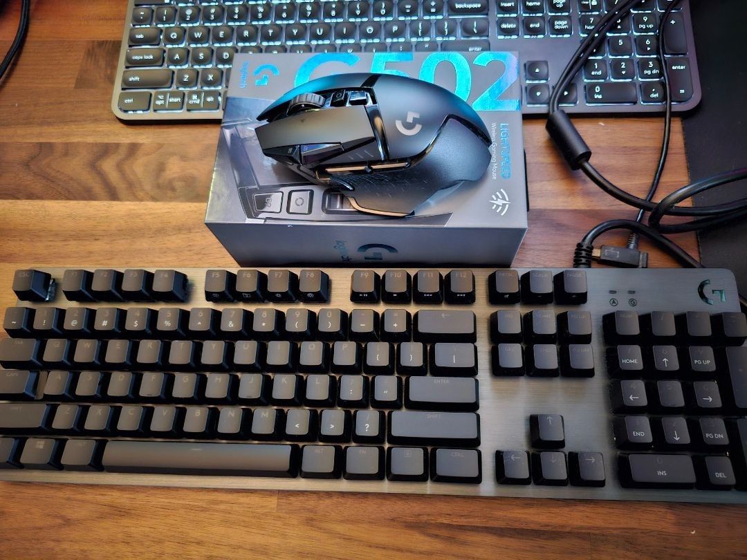 Logitech G502 Lightspeed Wireless Gaming Mouse & G512 RGB Mech Gaming ...
