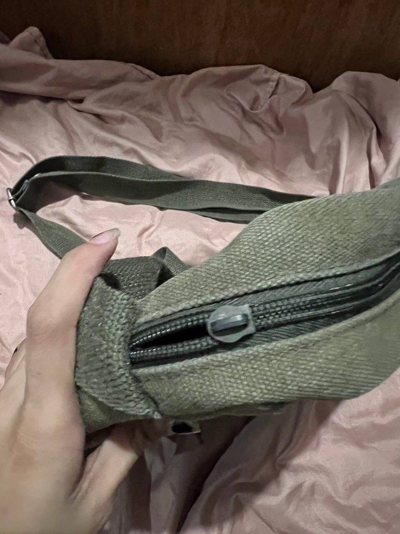 Meijieluo, Men's Fashion, Bags, Sling Bags on Carousell