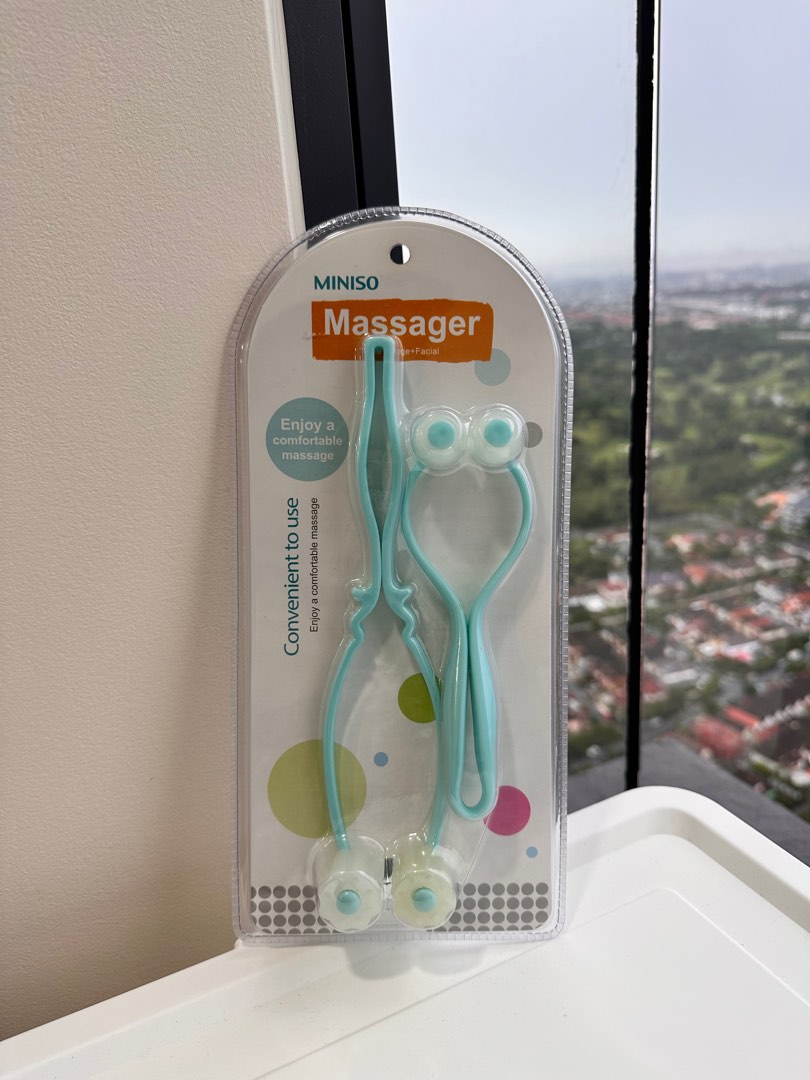 Miniso Nose Bridge + Facial Massager, Beauty & Personal Care, Face ...