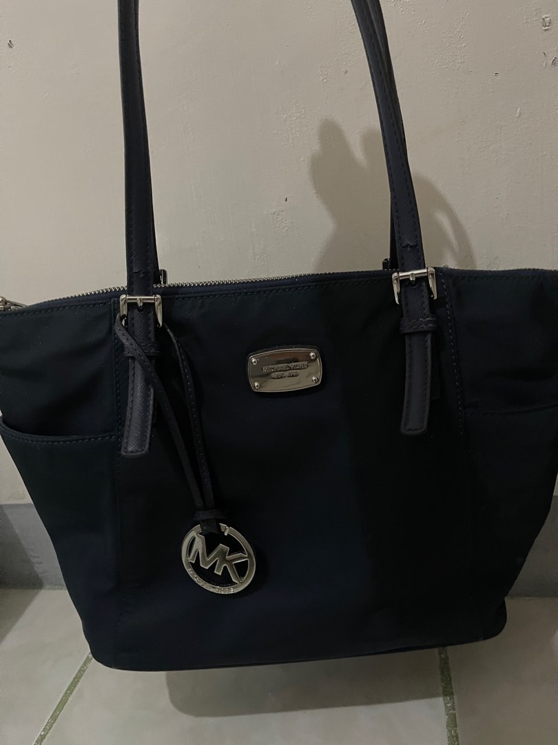 MK Michael Kors Shoulder Tote Bag, Women's Fashion, Bags & Wallets ...