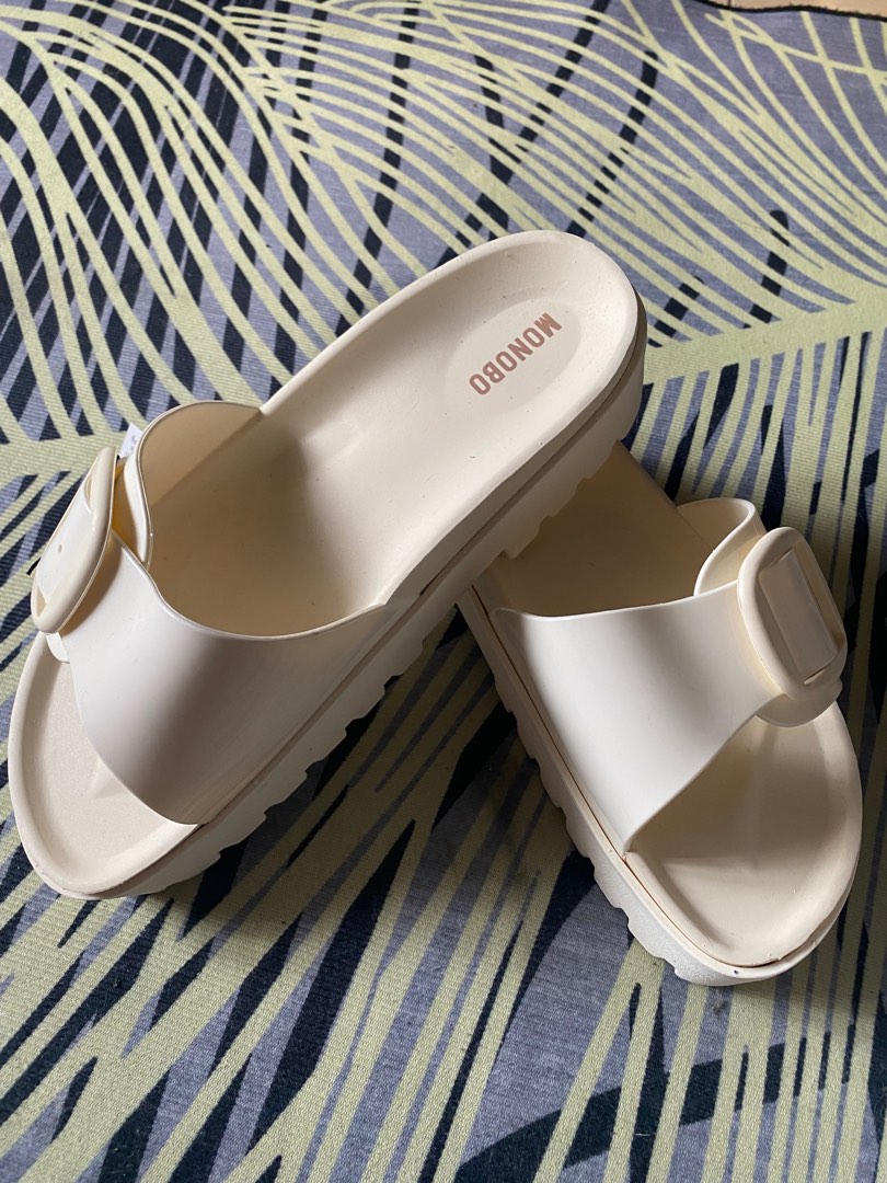 Monobo Jelly Slippers, Women's Fashion, Footwear, Wedges on Carousell