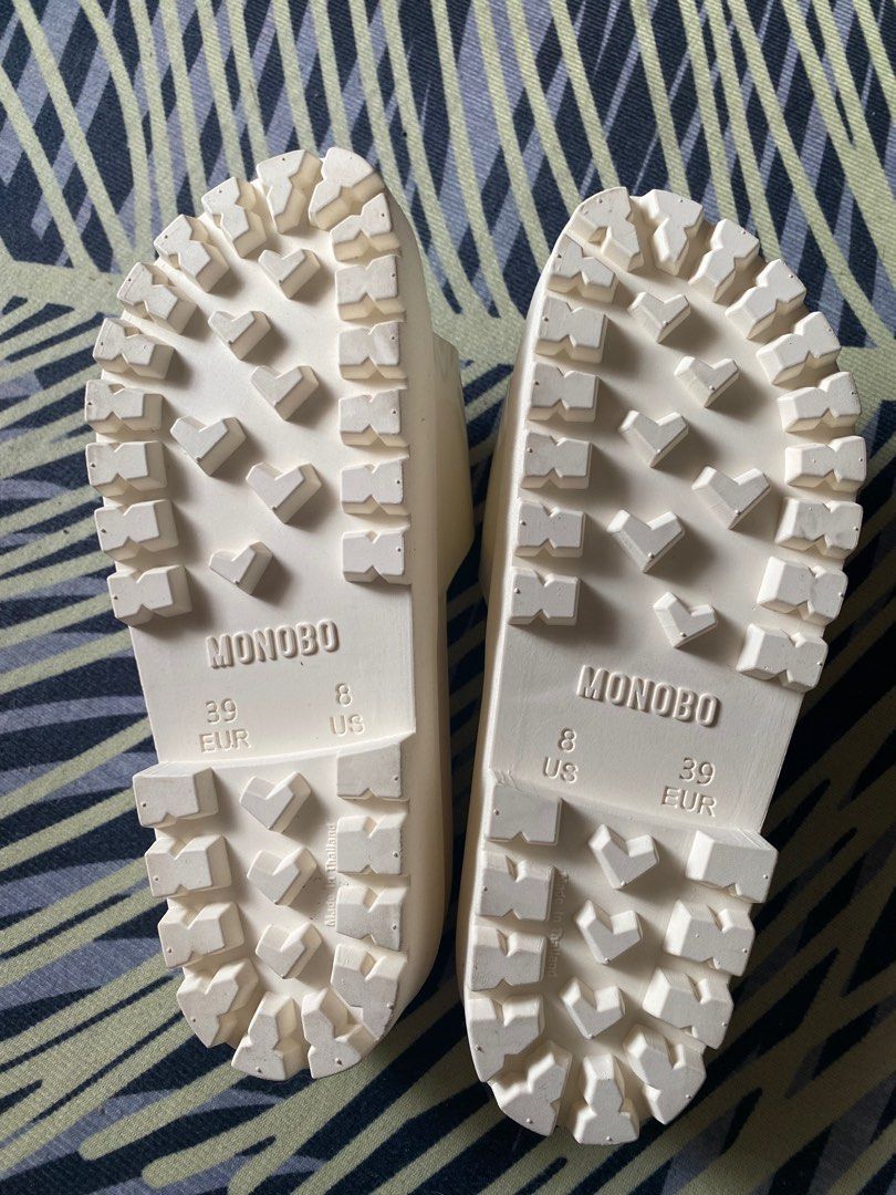 Monobo Jelly Slippers, Women's Fashion, Footwear, Wedges on Carousell