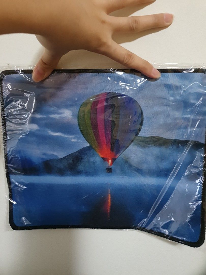Mouse pad/scenery/hot air balloon, Computers & Tech, Parts ...