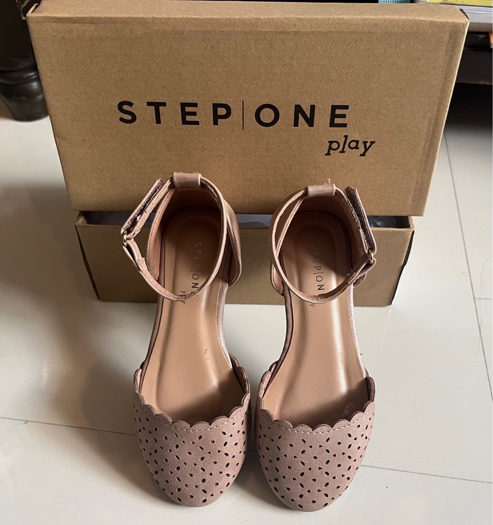 Payless Step One Point Flat Tod, Babies & Kids, Babies & Kids Fashion ...