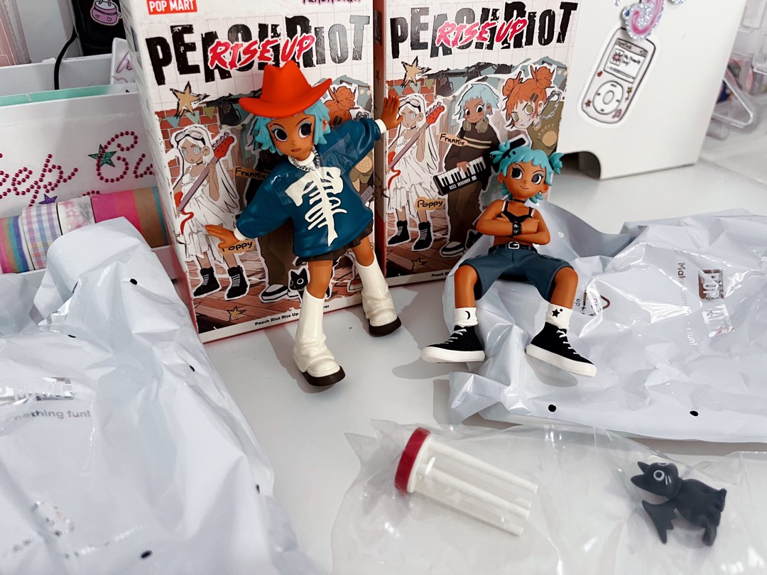 Peach Riot Popmart Frankie Set, Hobbies & Toys, Toys & Games on Carousell