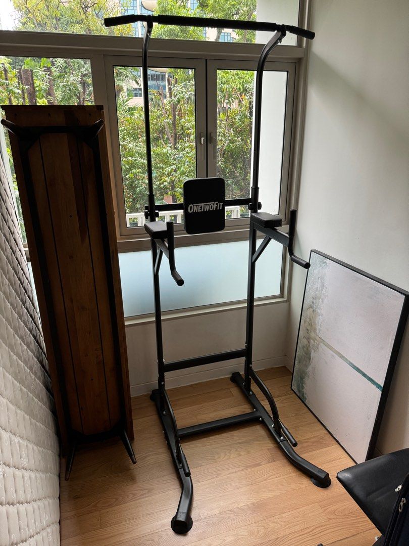 Pull up station/chest dip/knee raise, Sports Equipment, Exercise & Fitness, Cardio & Fitness ...