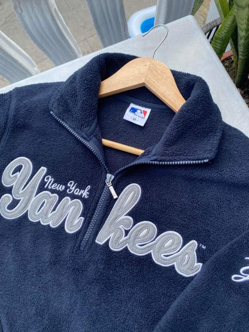 QZIP Yankees x Uniqlo, Men's Fashion, Tops & Sets, Vests on Carousell