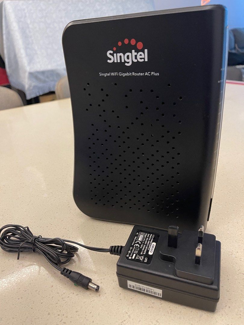 Singtel Wi-Fi Gigabit Router AC Plus, Computers & Tech, Parts ...