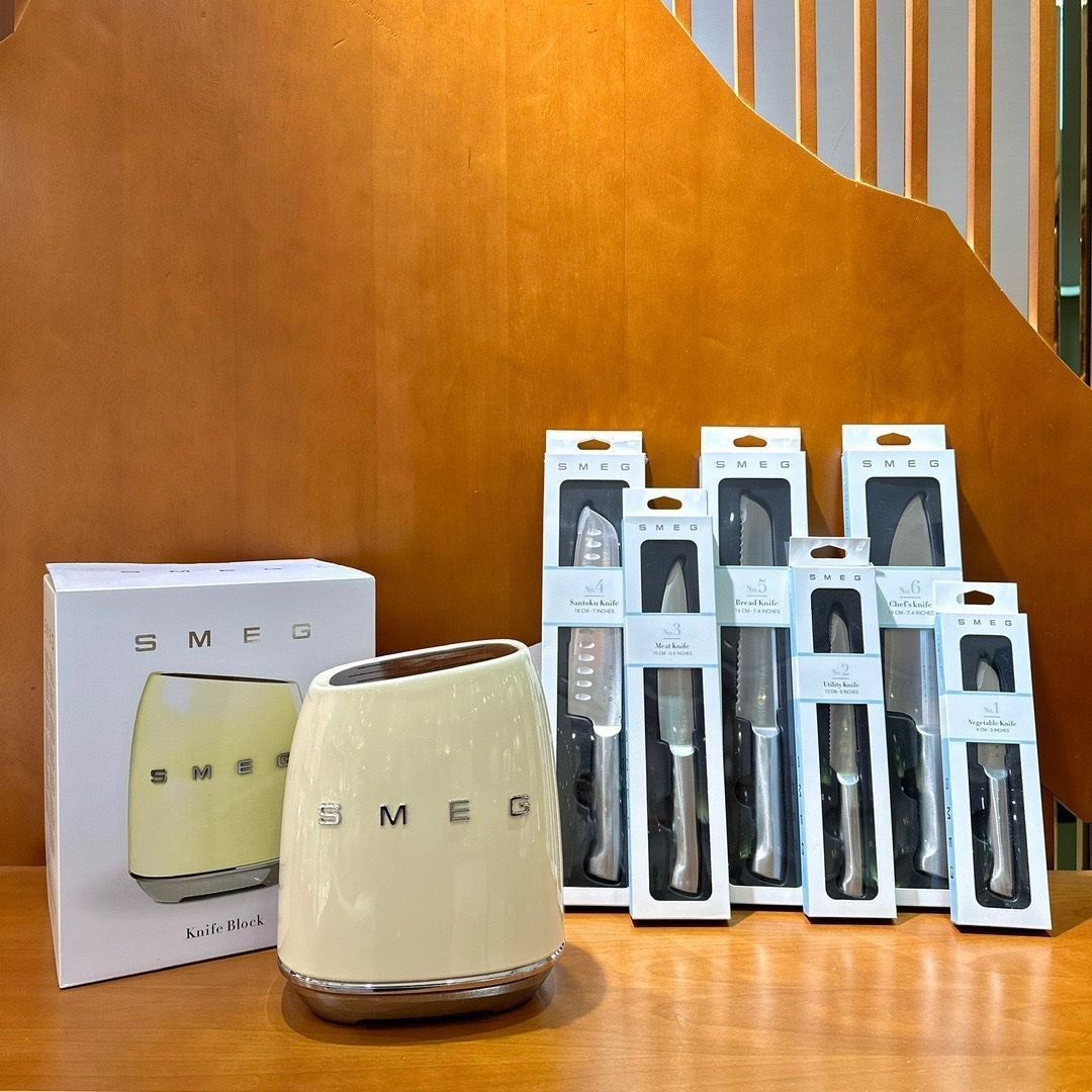 Smeg 6 pcs knife block set, Furniture & Home Living, Kitchenware ...