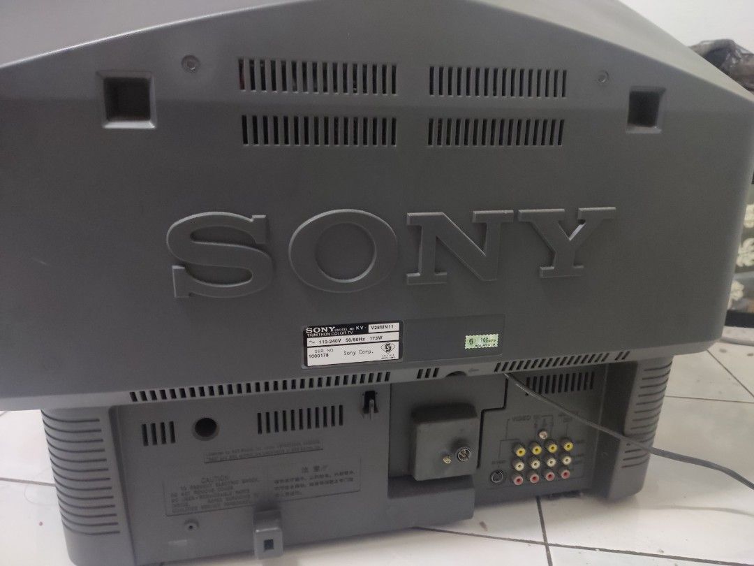 SONY TRINITRON WIDE SCREEN CRT TV 28 INCH, TV & Home Appliances, TV ...
