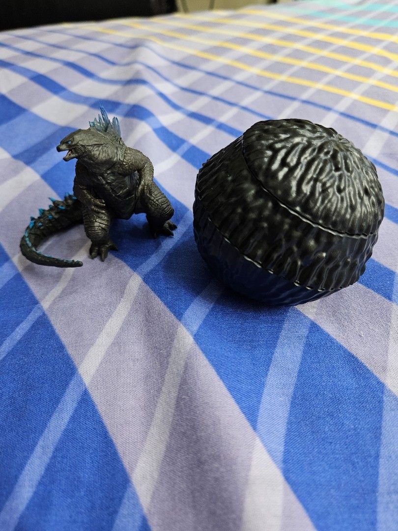 Spider man and godzilla figure, Hobbies & Toys, Toys & Games on Carousell
