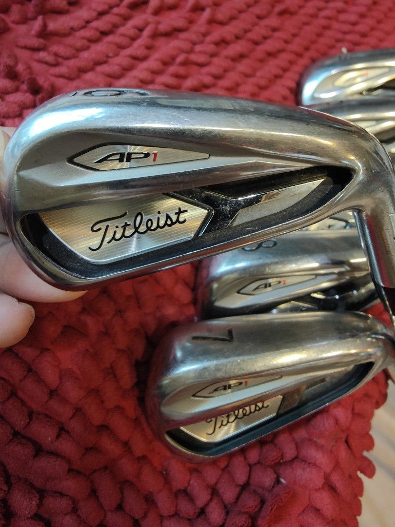 Titleist 718 AP1 Golf Irons, Sports Equipment, Sports & Games, Golf on Carousell