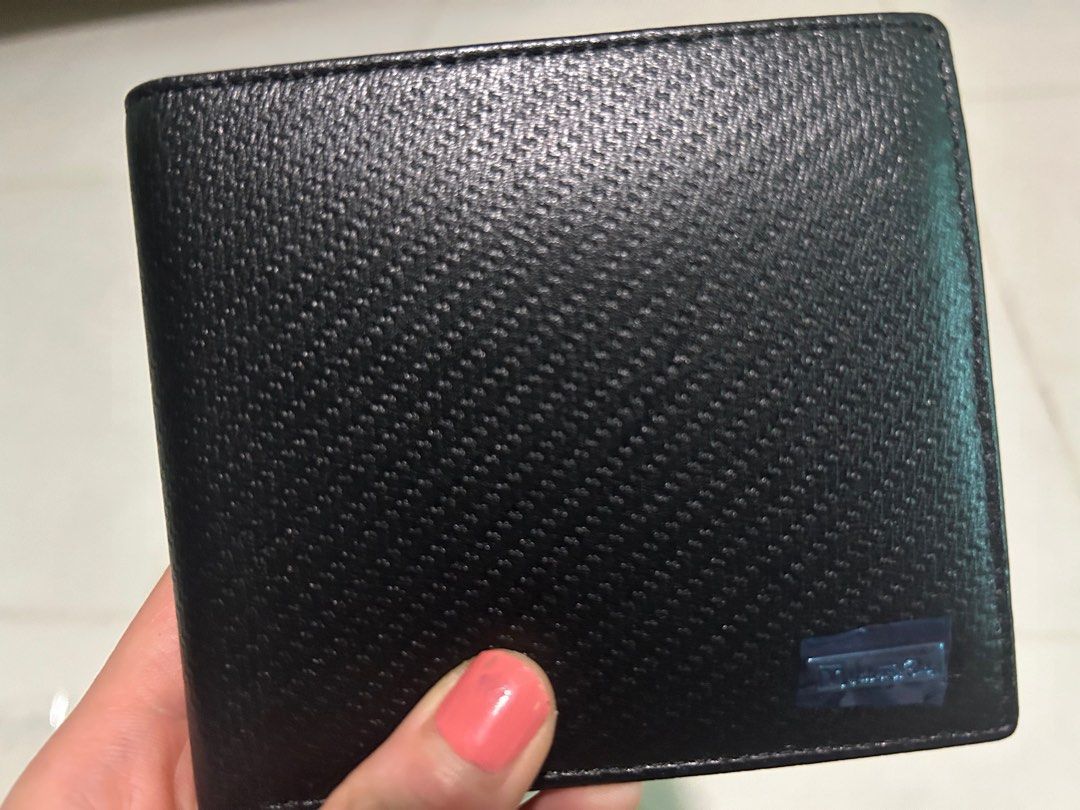 Valentino Rudy Trifold Wallet, Men's Fashion, Watches & Accessories ...