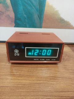 Vintage digital clock For Sale | Vintage Collectibles | Carousell Singapore